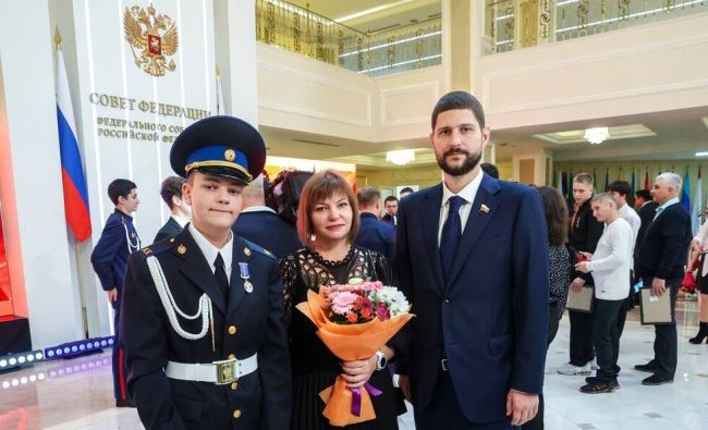 Подросток из ДНР награжден за спасение людей в подожженном доме — EADaily, 1 ноября 2025 ...